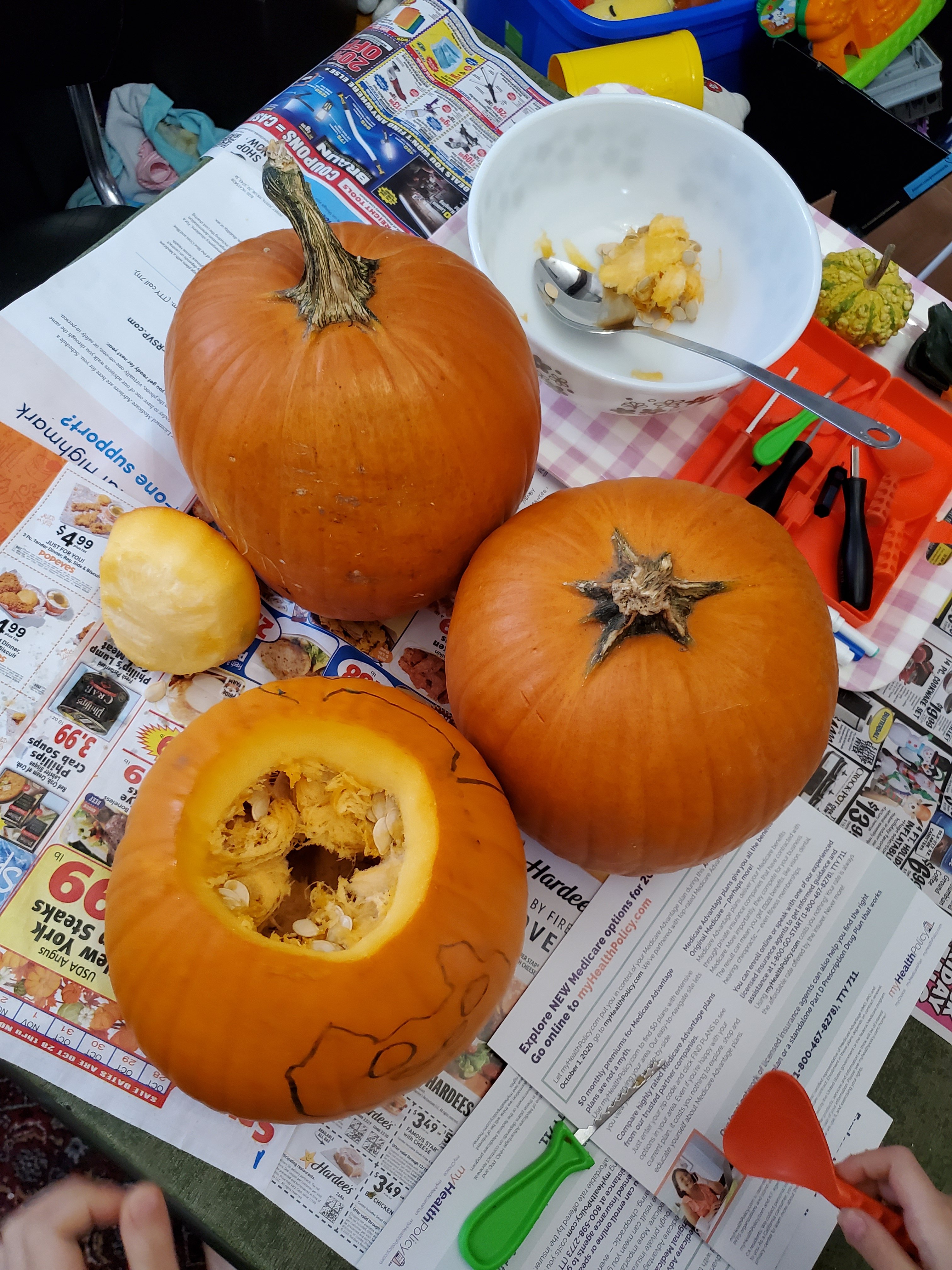 Easy Halloween Activities & Snacks for Families with Toddlers to Tweens ...